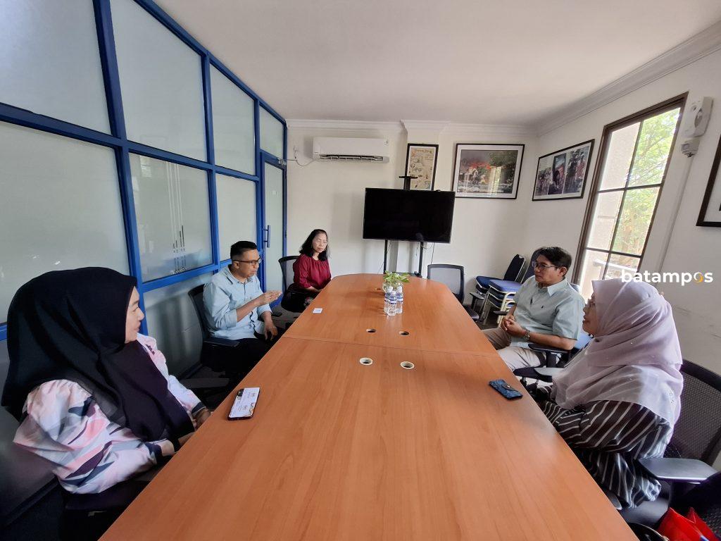 Deputy Director Tourism Malaysia Kunjungi Batam Pos - Metropolis