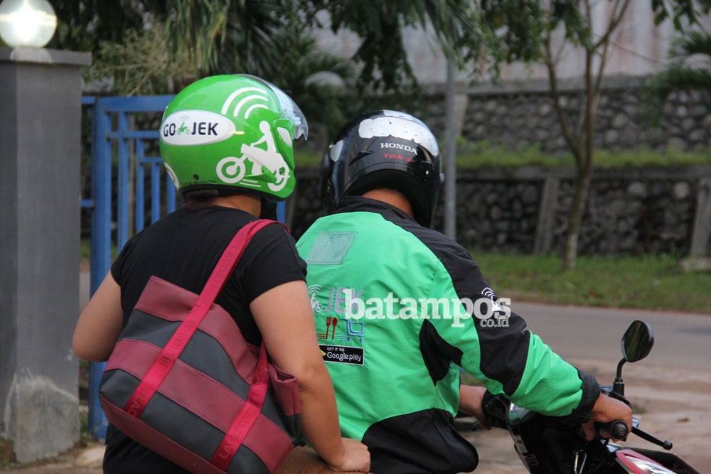 Disnaker Batam Minta Perusahaan Patuhi Memberi Bonus Hari Raya - Metropolis