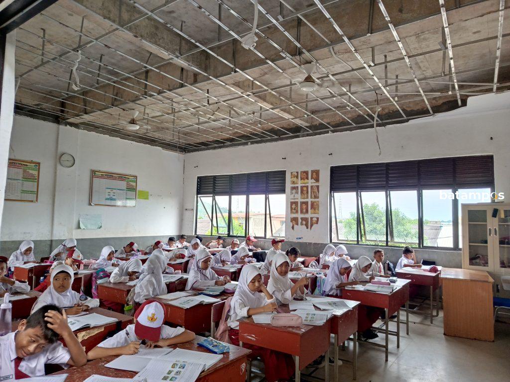 Wajib Belajar Belum Sepenuhnya Gratis, DPRD Batam Kritik Subsidi ...