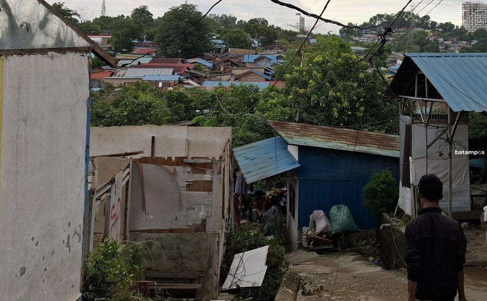 Ratusan Bangunan di Baloi Kolam Masuk Jalur ROW, Pemko Terbitkan Surat ...