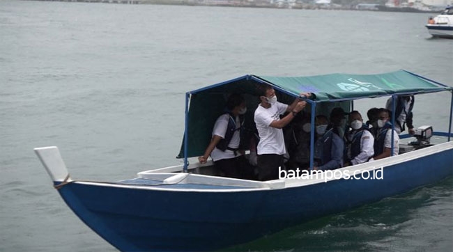 Pemko Batam Dorong Penggunaan Perahu Nelayan Ramah Lingkungan - Metropolis