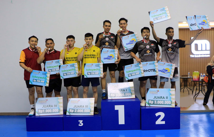 Kaharudin/Silmi Juara Batam Pos Badminton Tournament - Metropolis