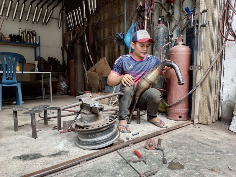 AHMAD, Pemilik Jawa Knalpot - Metropolis