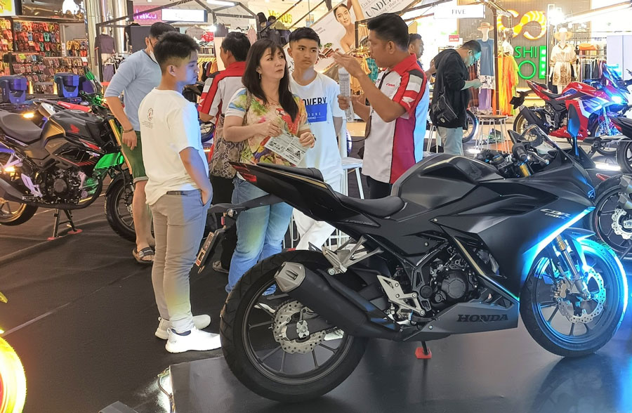 Nikmati Fitur Unggulan CBR150R – Metropolis