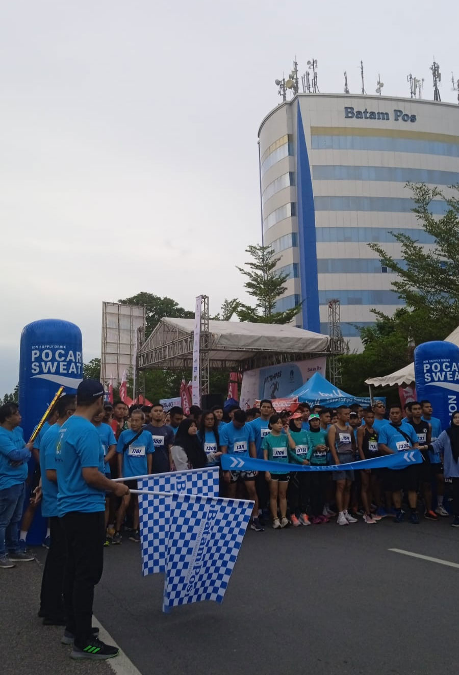 Pagi Ini, Batam Pos 10 K Fun Run - Metropolis